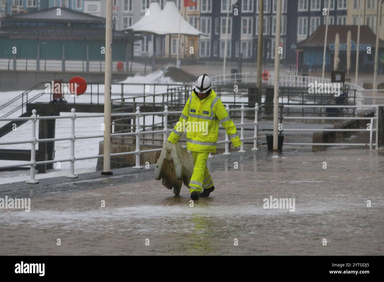 90mph wind hi-res stock photography and images - Alamy