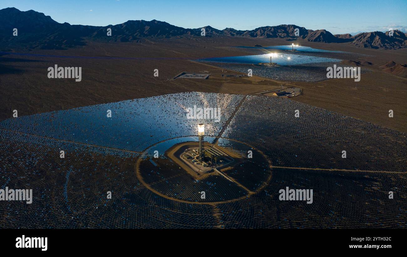 JANUARY 2024, LAS VEGAS, NV - Ivanpah Solar Plant facilty outside Las ...