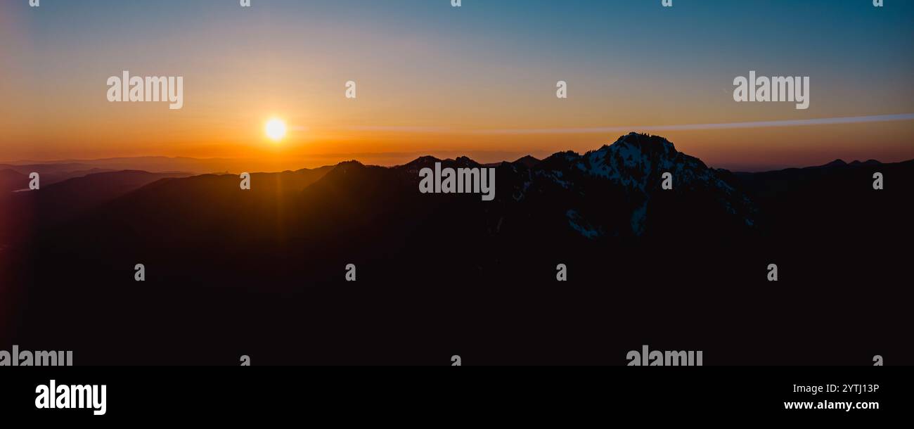 MAY 2024, MOUNT RANIER NATIONAL PARK, Washington - sunset view of Mount ...
