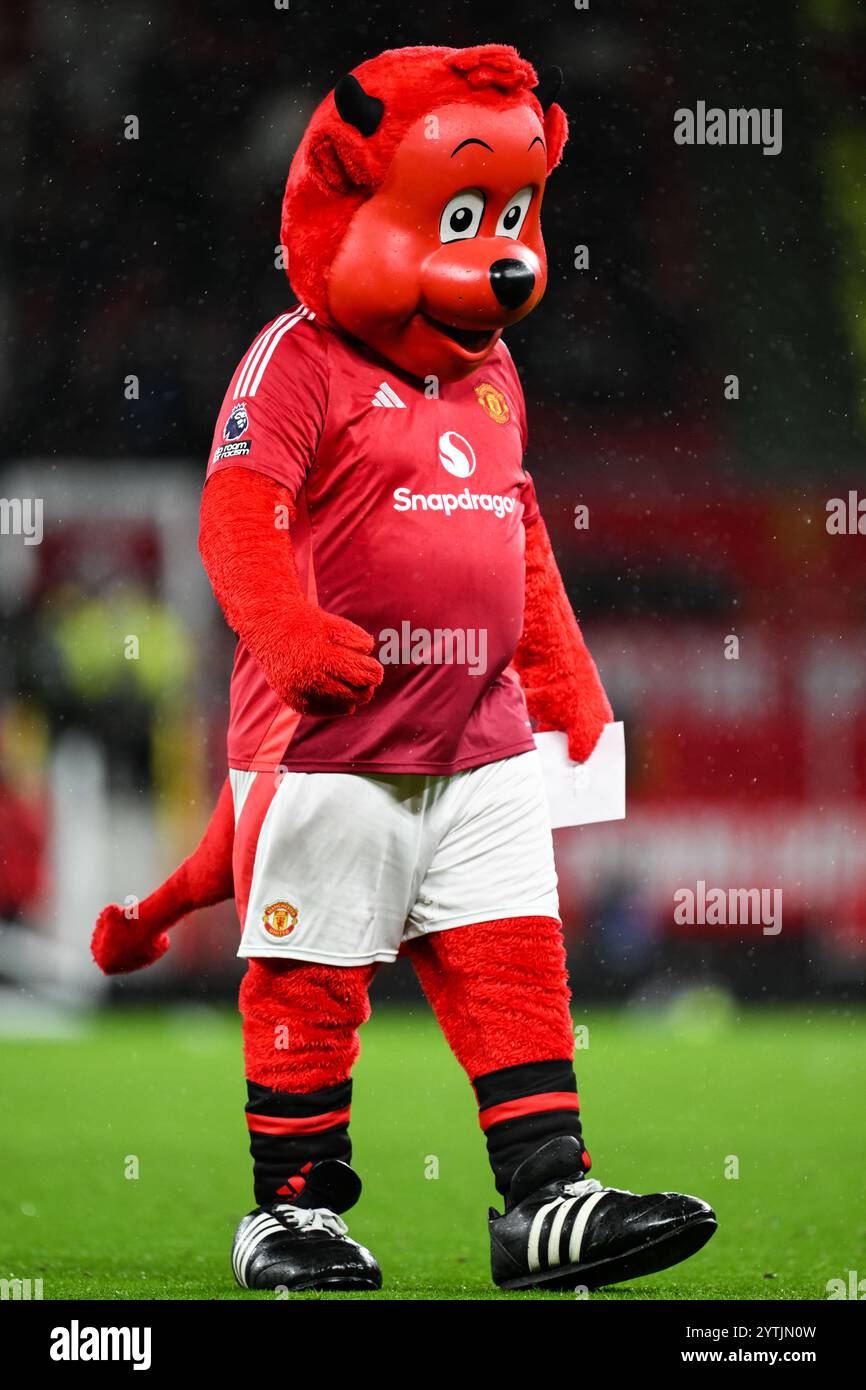 Nottingham forest mascot hi-res stock photography and images - Alamy