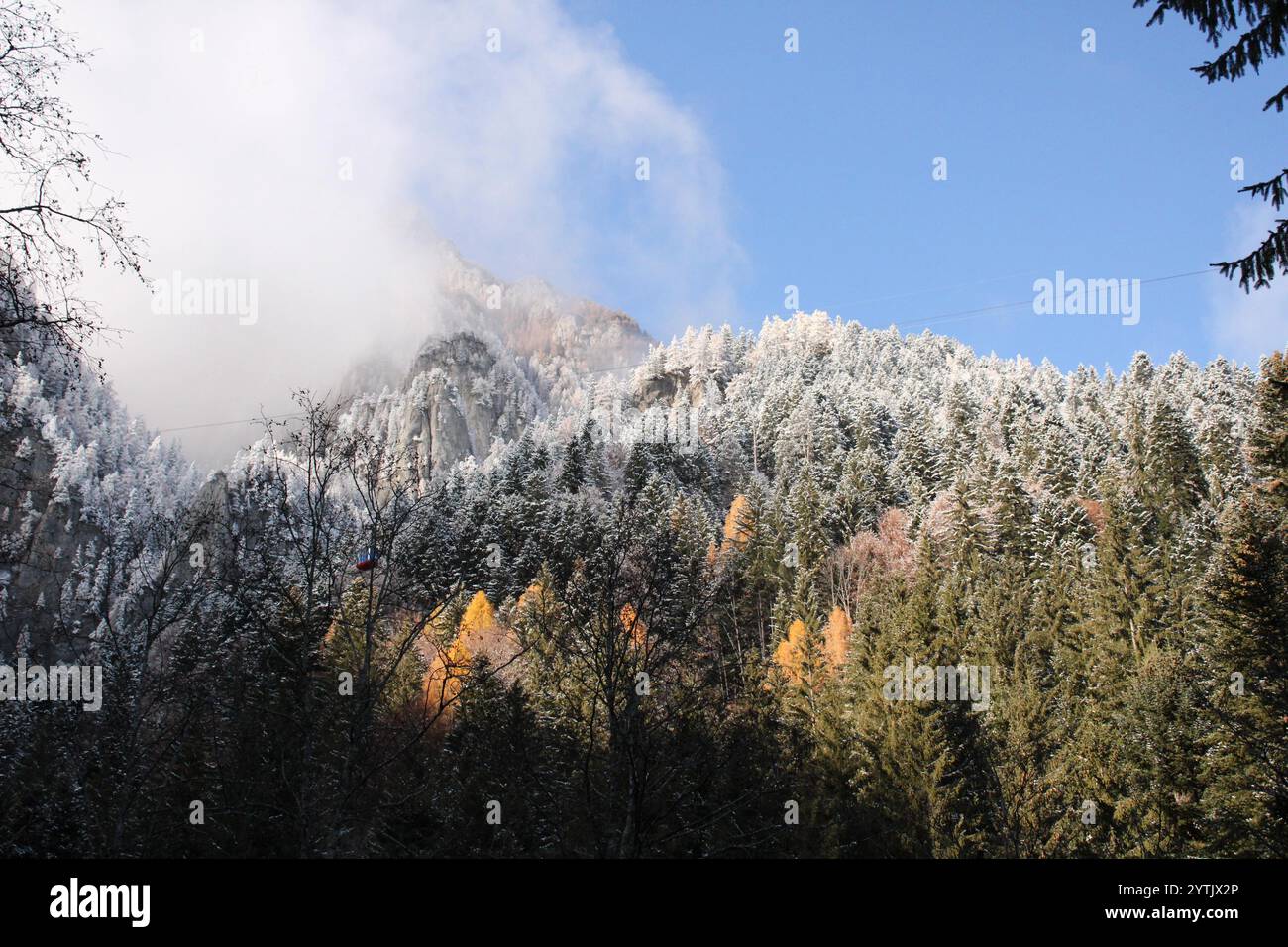 The Route of The Valea Spumoasa Waterfall from Busteni Stock Photo - Alamy