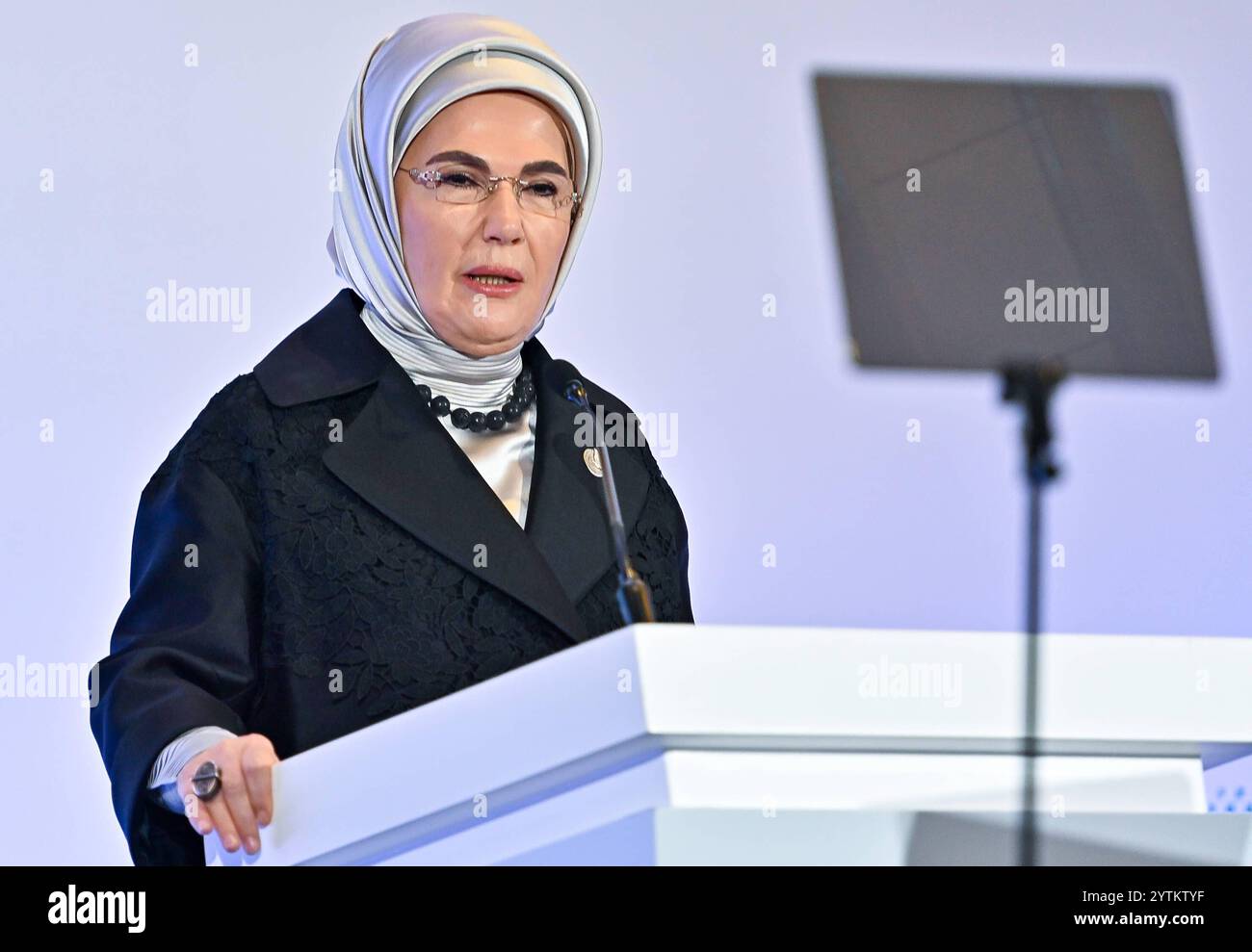 DOHA FORUM 2024 Turkish First Lady Emine Erdogan, delivers a speech ...