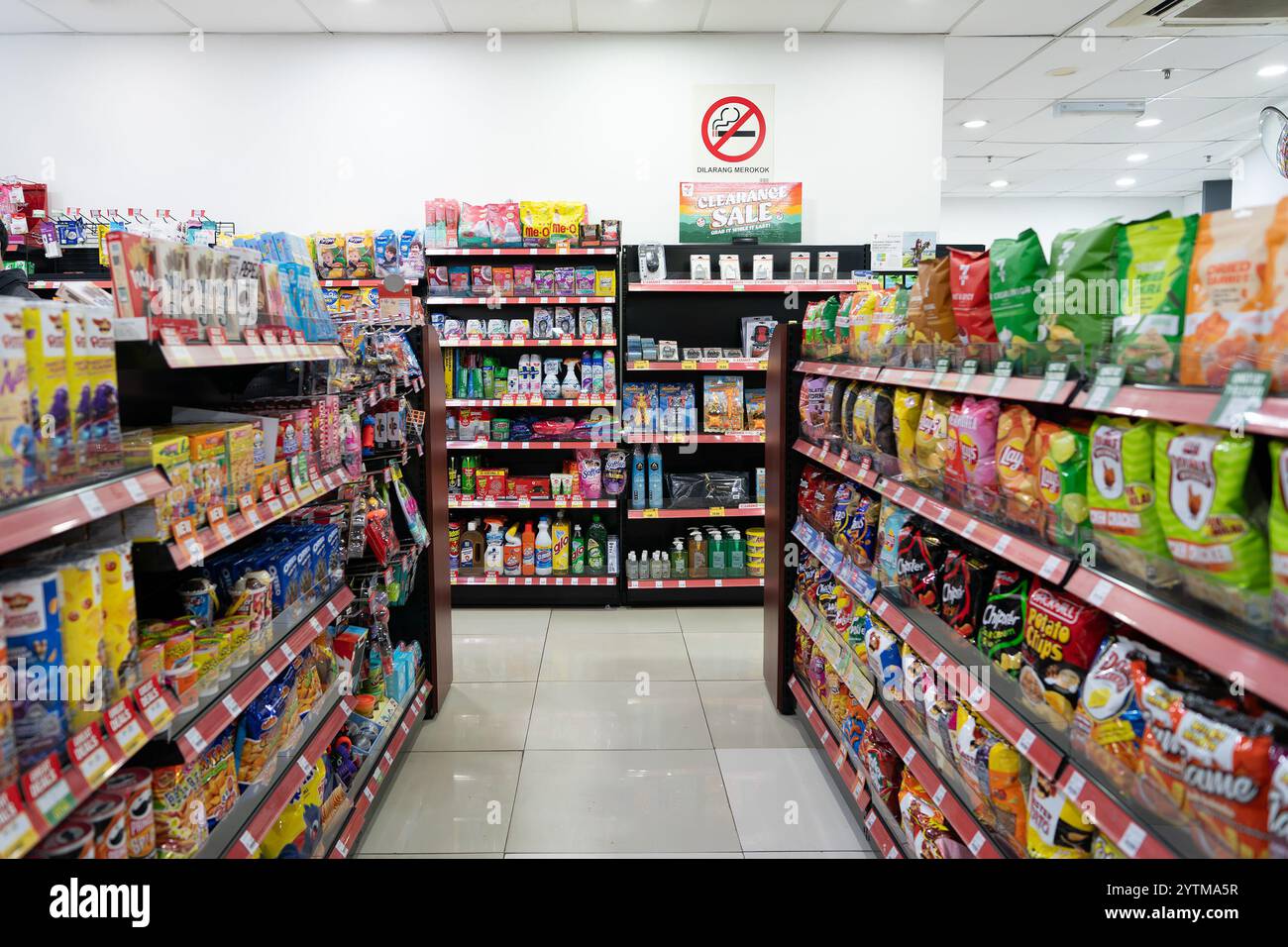 KUALA LUMPUR, MALAYSIA - NOVEMBER 08, 2023: interior shot of 7-Eleven ...