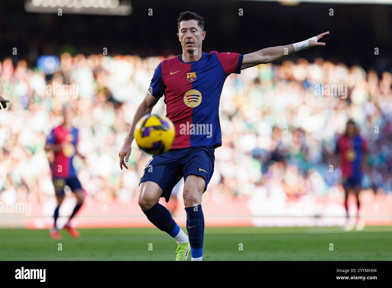 Robert lewandowski barcelona alejandro hi-res stock photography and ...