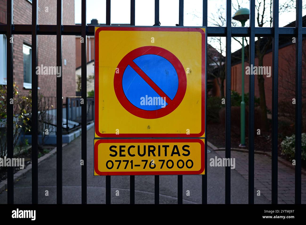 Securitas logo sign security hi-res stock photography and images - Alamy