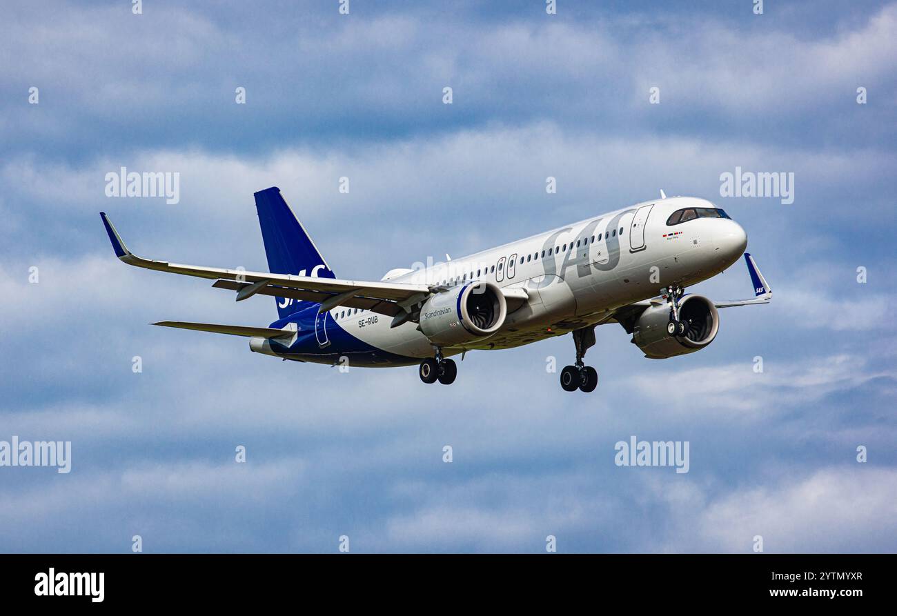 Zurich, Switzerland, 7th Oct 2024: An Airbus A320-251N (Airbus A320neo) from SAS Scandinavian ...