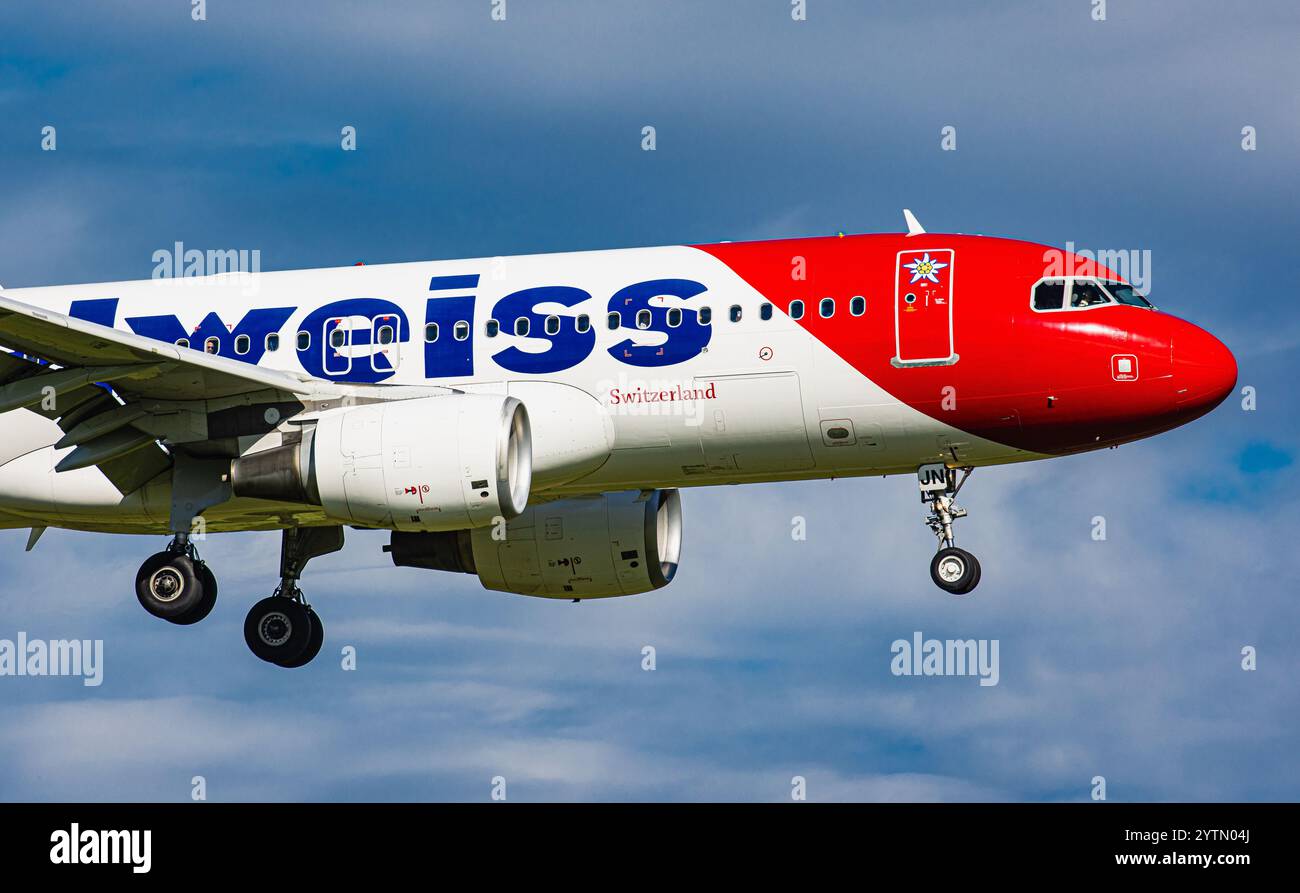 Zurich, Switzerland, 7th Oct 2024: An Airbus A320-214 from Edelweiss is ...