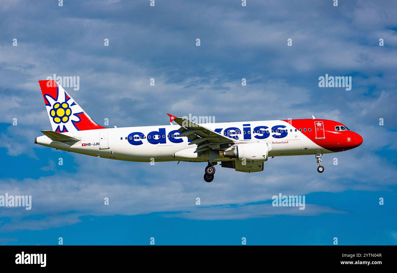 Zurich, Switzerland, 7th Oct 2024: An Airbus A320-214 from Edelweiss is ...