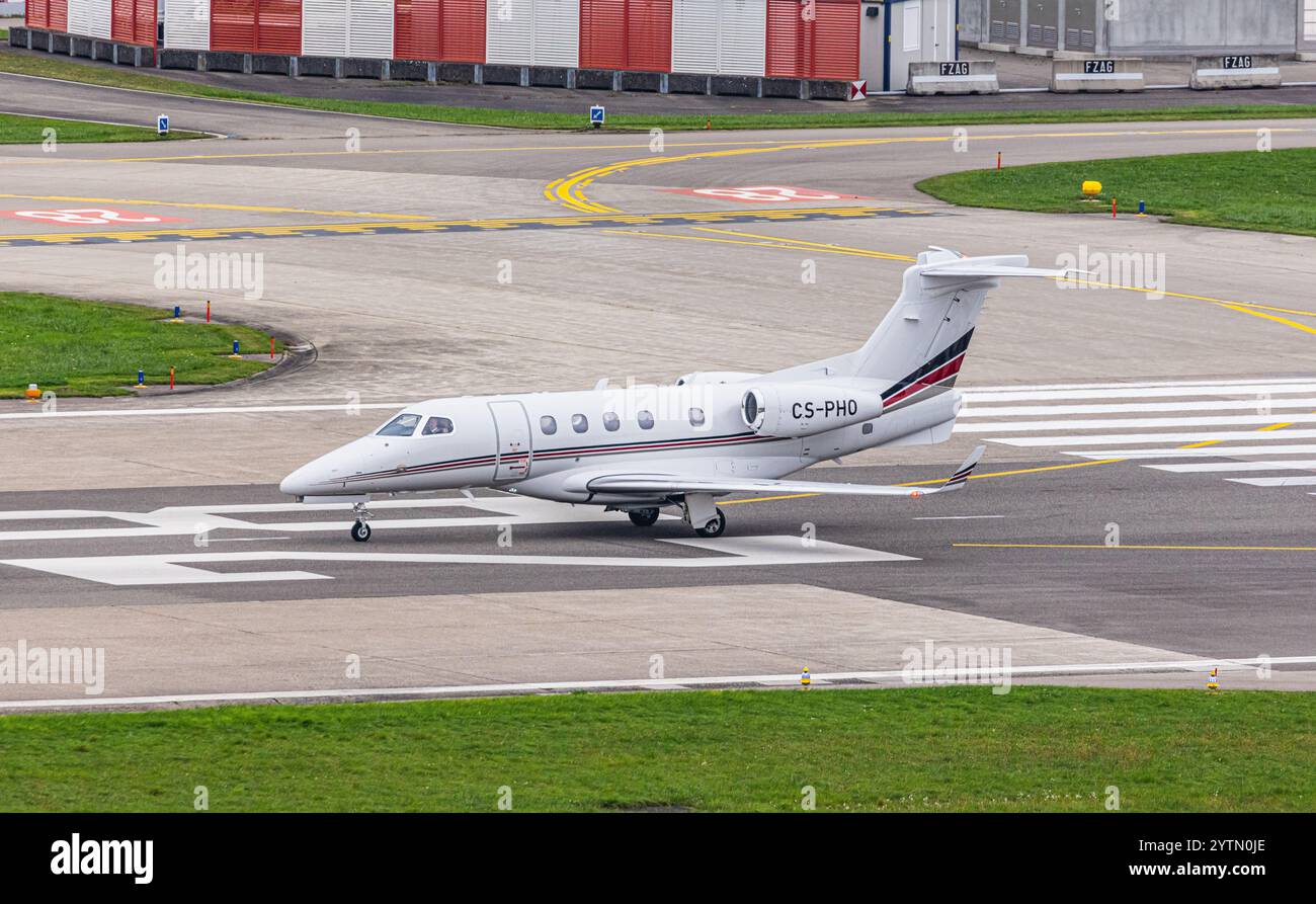 Zurich, Switzerland, 26th Oct 2024: An Embraer Phenom from Netjets ...