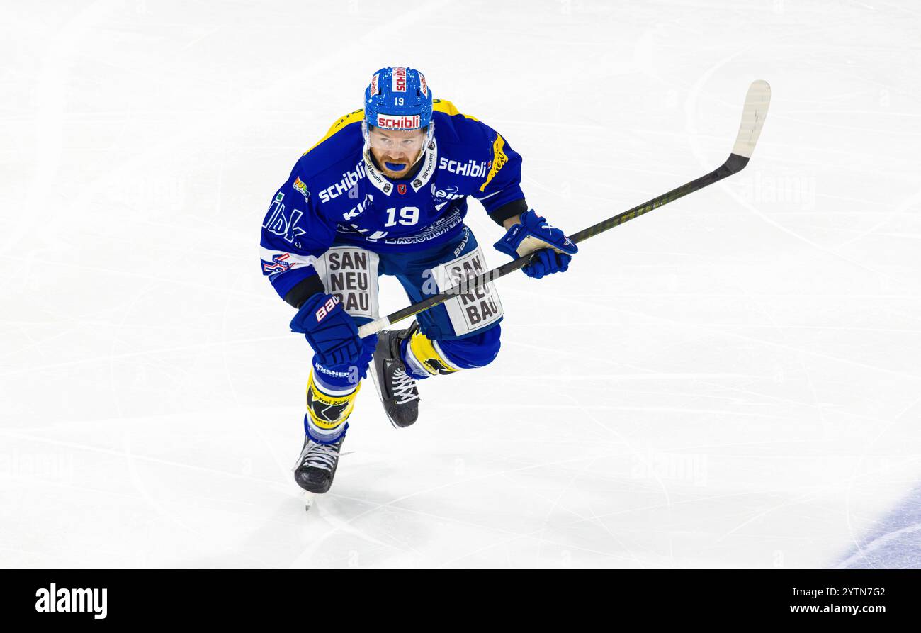Kloten, Switzerland, 2nd Nov 2024: #19 Steve Kellenberger, defender EHC ...