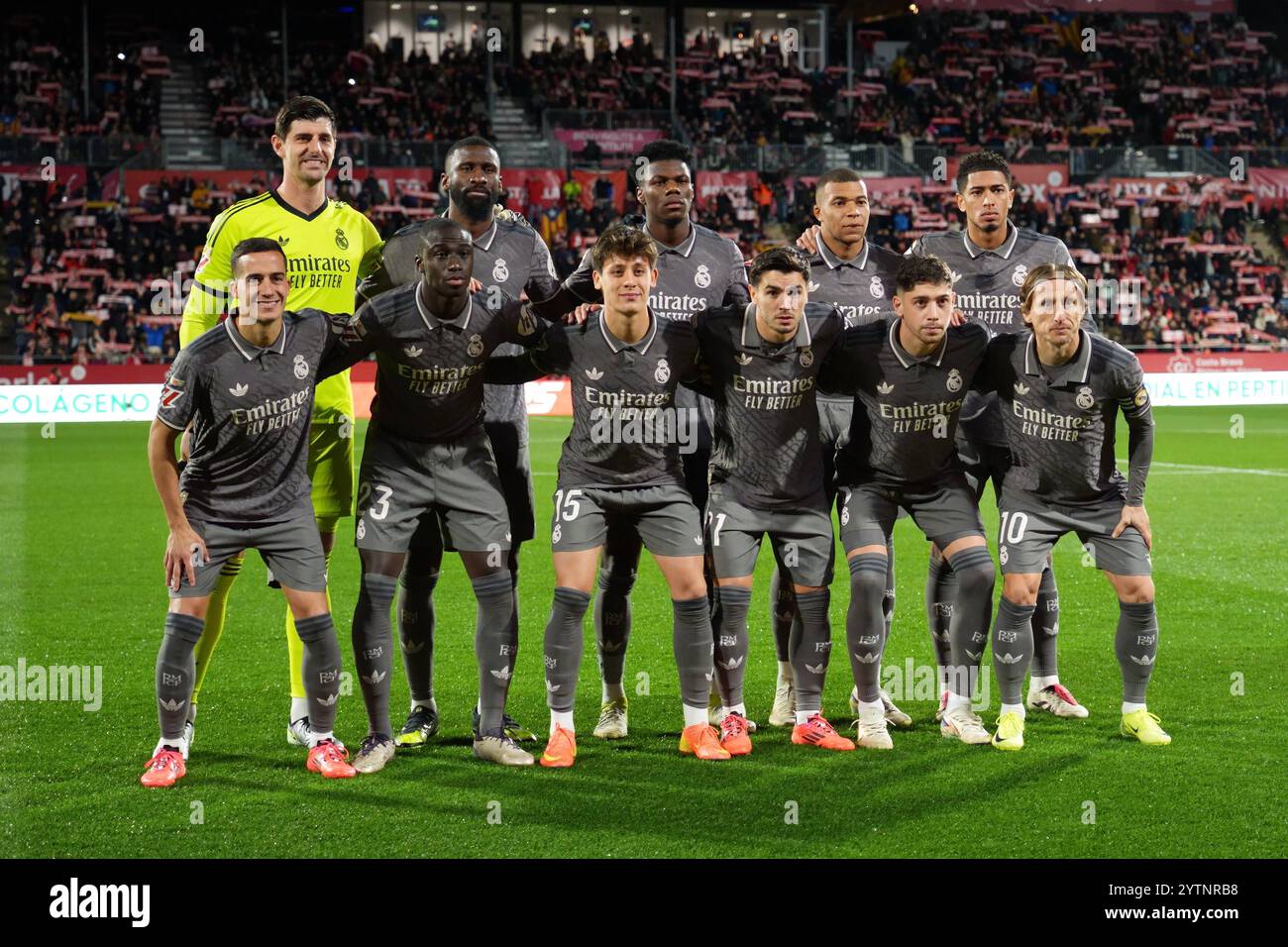 Real madrid starting line hi-res stock photography and images - Alamy