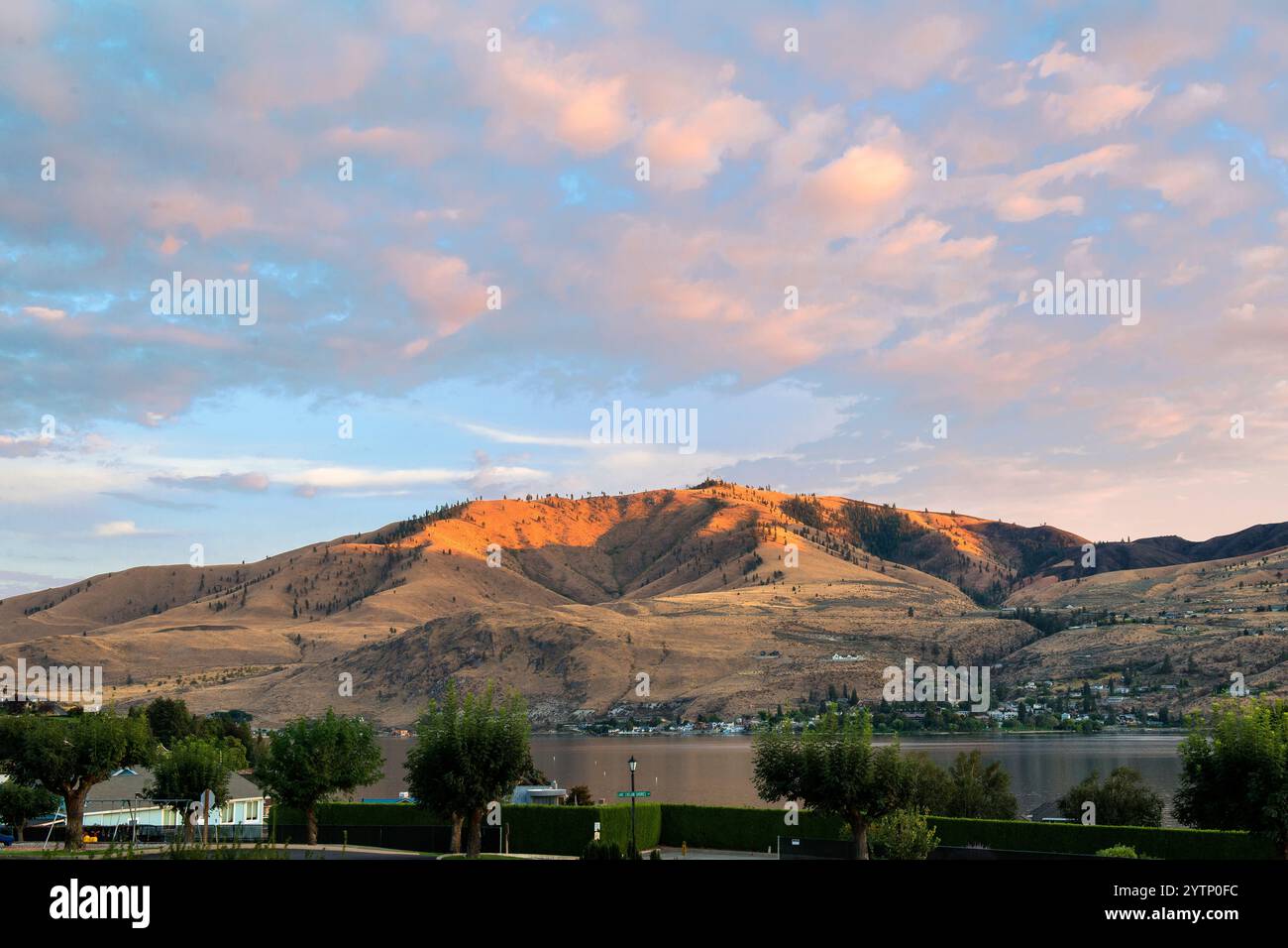 Chelan Butte is the iconic backdrop to the City of Chelan and ...