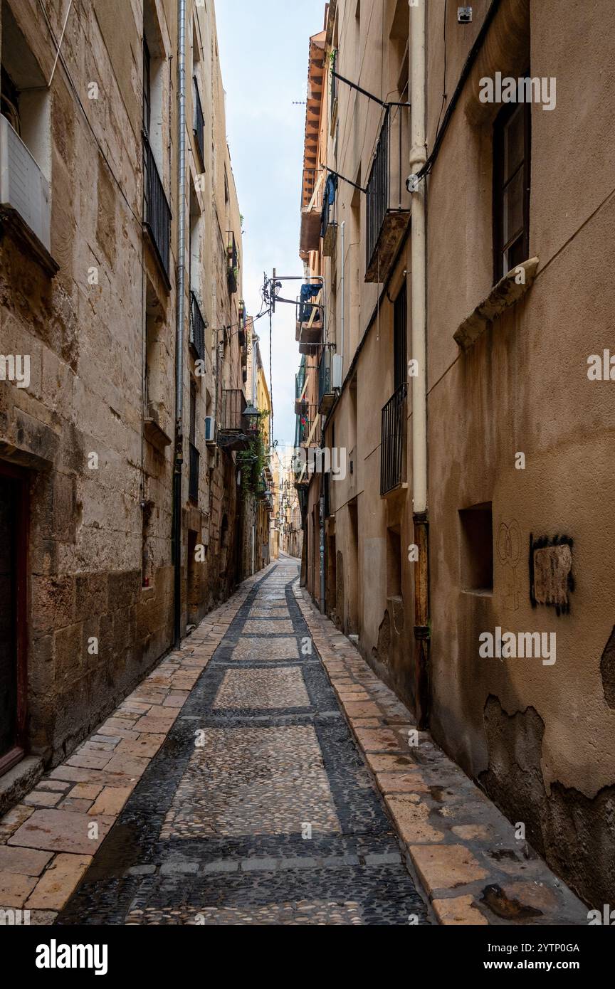 Deserted streets during Santa Tecla festival, Tarragona, Barcelona ...
