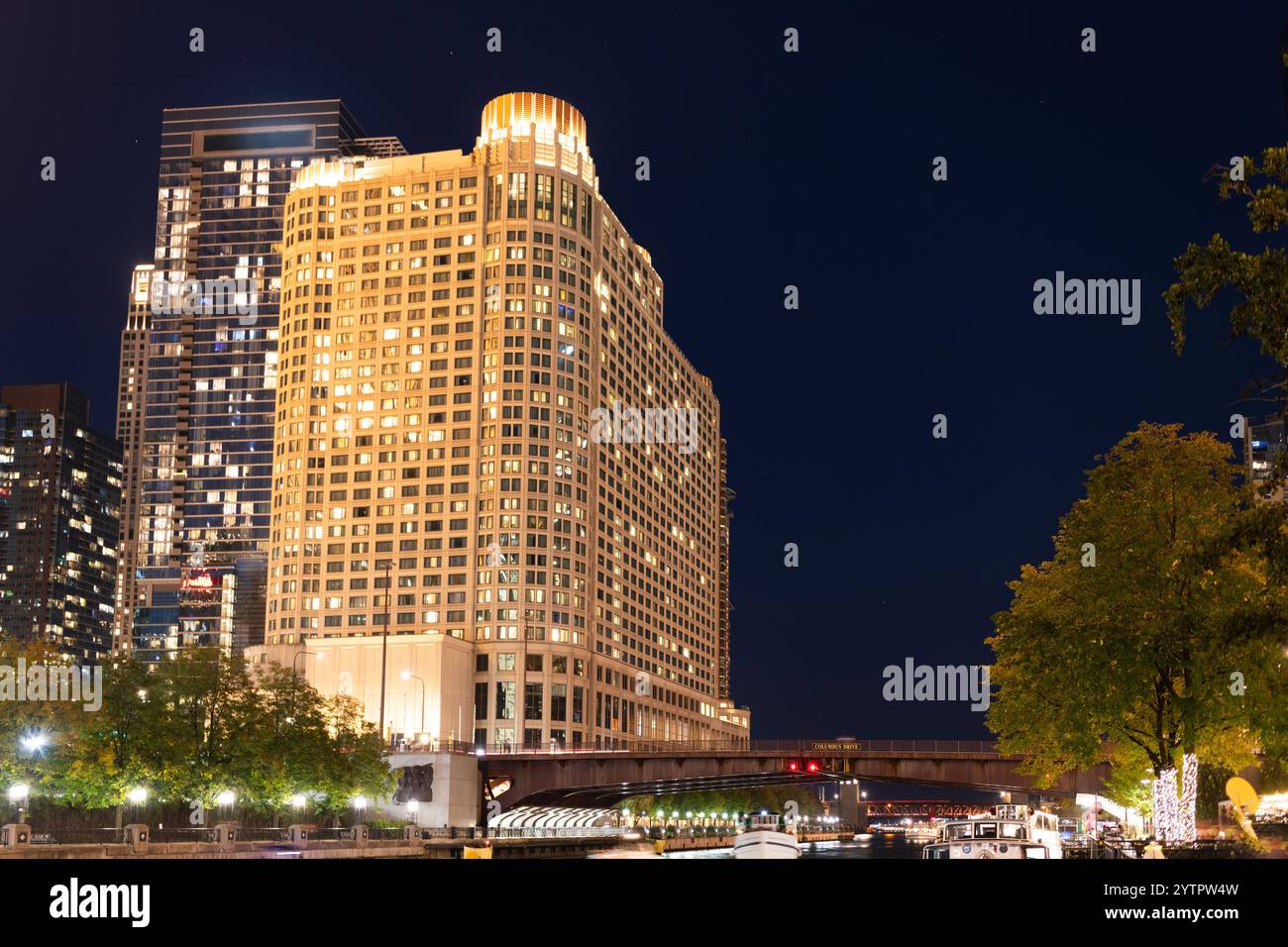 Chicago architecture of skyscraper. City night illuminated building ...