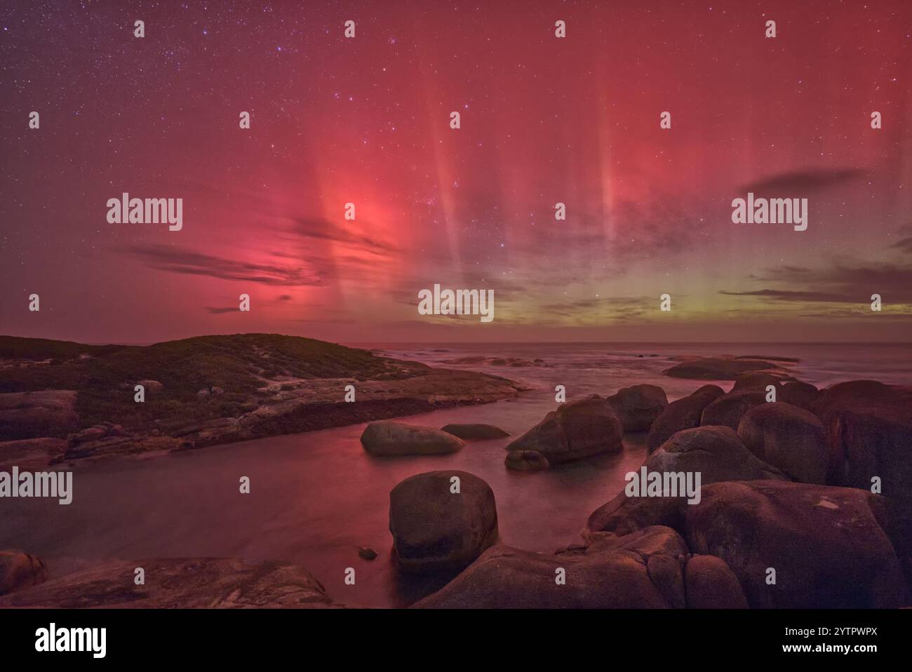 Aurora Australis above Elephant Rocks in the Williams Bay National Park ...