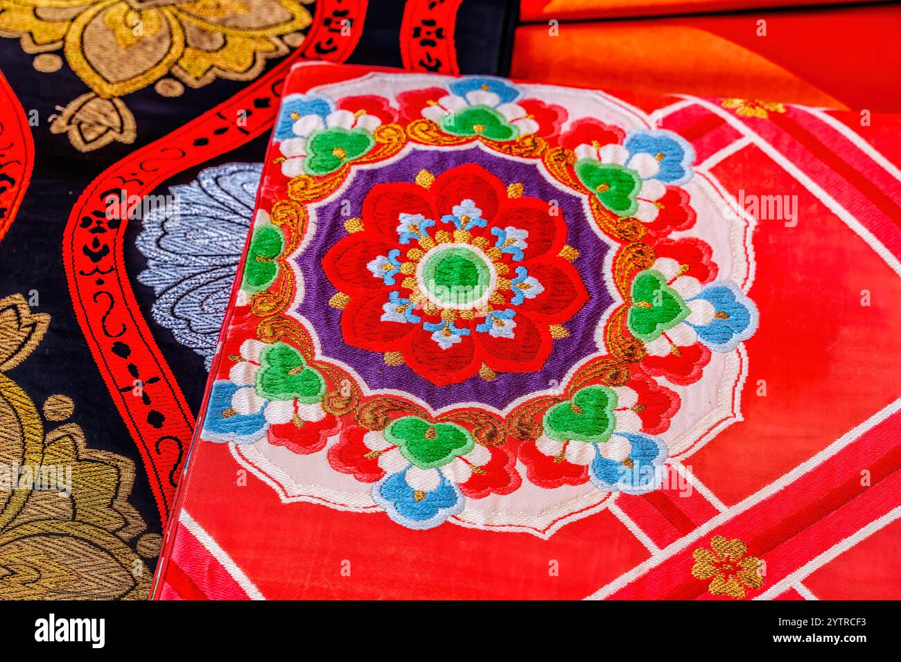 Colorful Japanese Handicrafts Designs Souvenir Shop Yasaka Gion Shinto ...