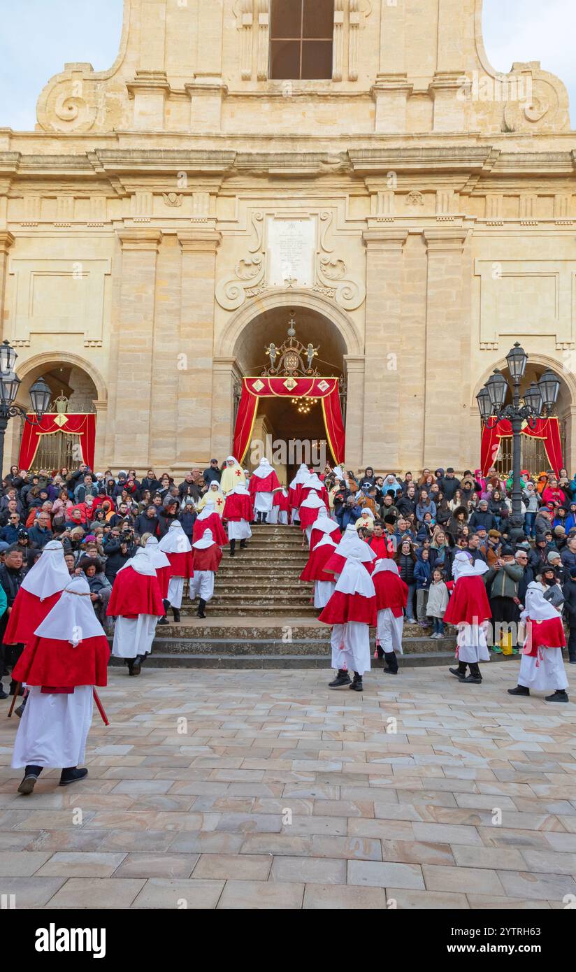 Procession entering Cathedral, Enna, Siclly, Italy Stock Photo - Alamy