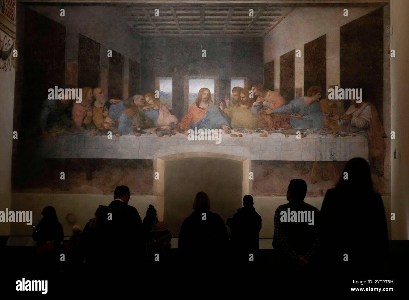 Visitors admire Leonardo da Vinci's mural painting ' The Last Supper ...