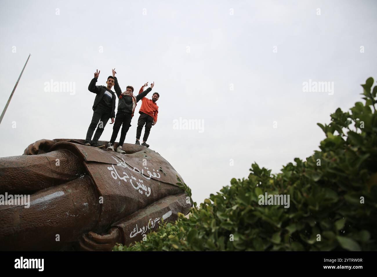 Hafez al assad statue hama hi-res stock photography and images - Alamy