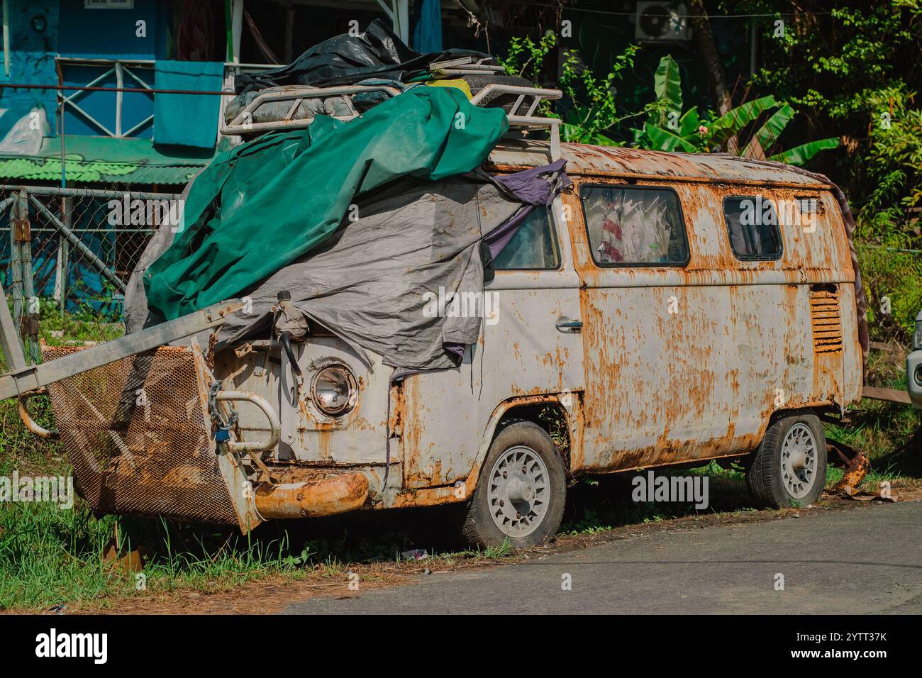 Old bus in central america hi-res stock photography and images - Alamy