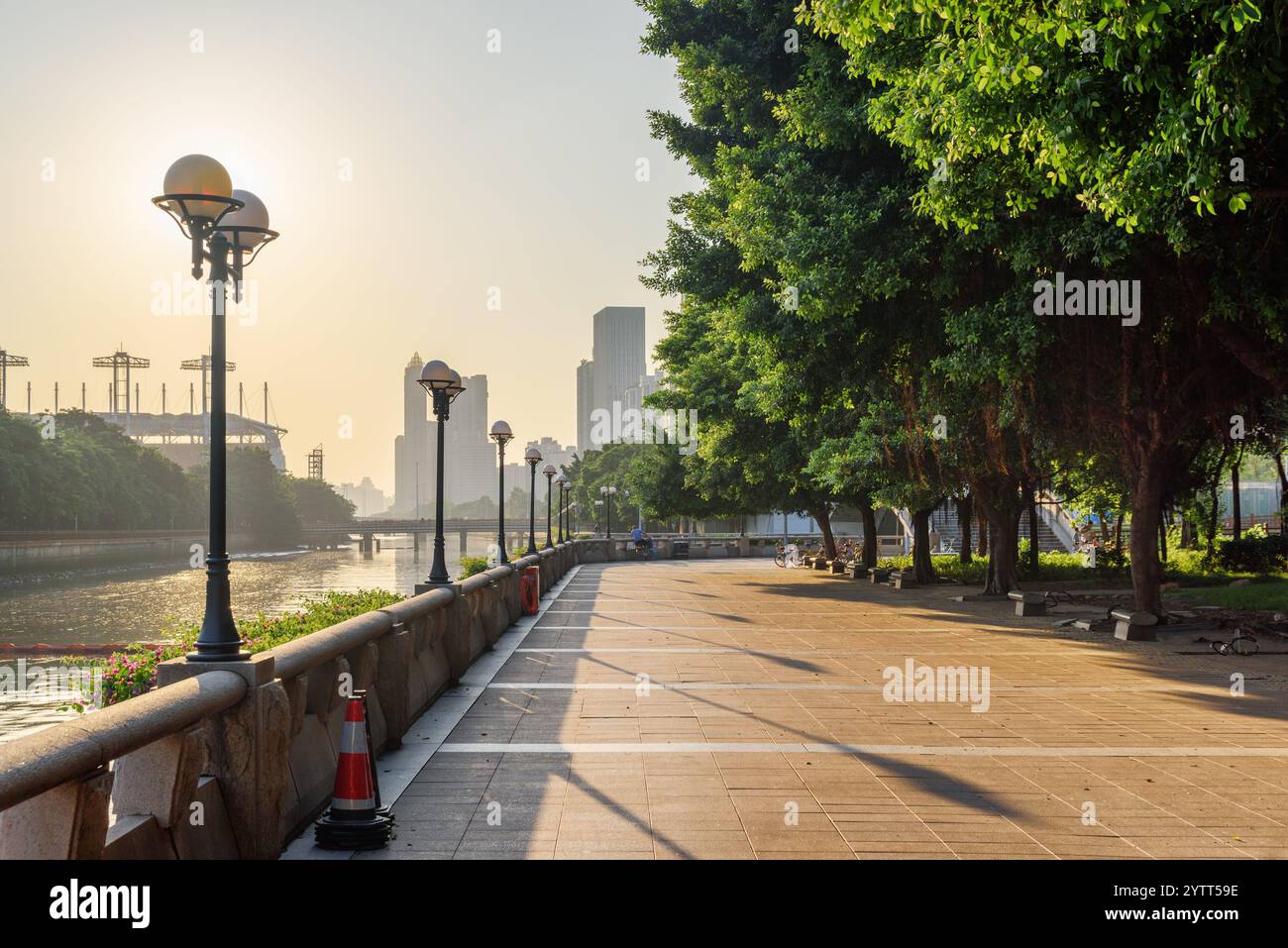 View of street lights on embankment of the Pearl River Stock Photo - Alamy