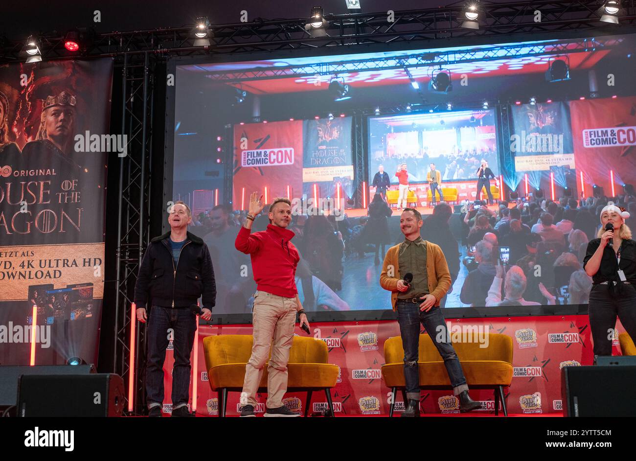 DORTMUND, Germany. 7th Dec, 2024. The Hobbits Panel (actors Billy Boyd ...
