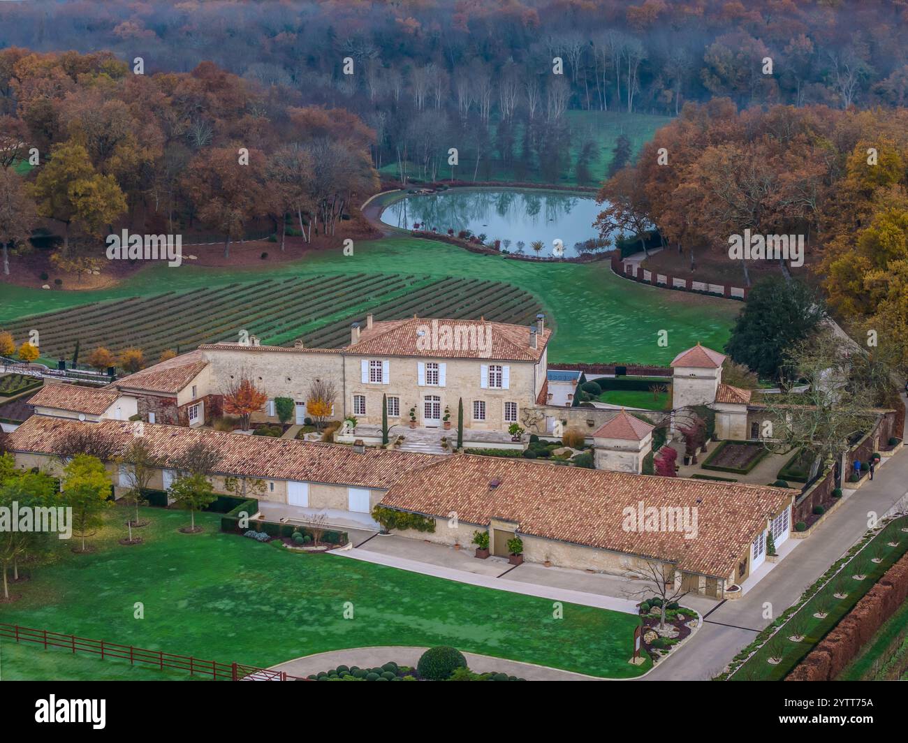 FRANCE. GIRONDE (33) SAINT-QUENTIN-DU-BARON, AERIAL VIEW OF CHATEAU DE ...