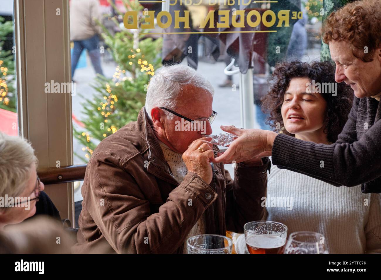 People trying the Chocolate Shooter created by Dominique Persoone for ...
