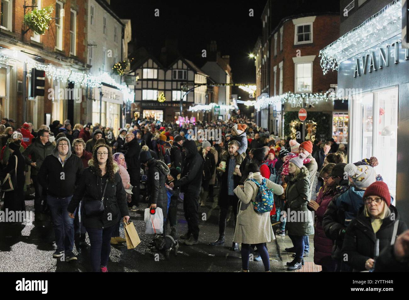 Lantern Spectacular is near Christmas half-mile evening procession of ...