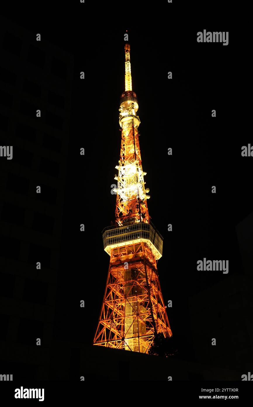 Tower lit hi-res stock photography and images - Alamy