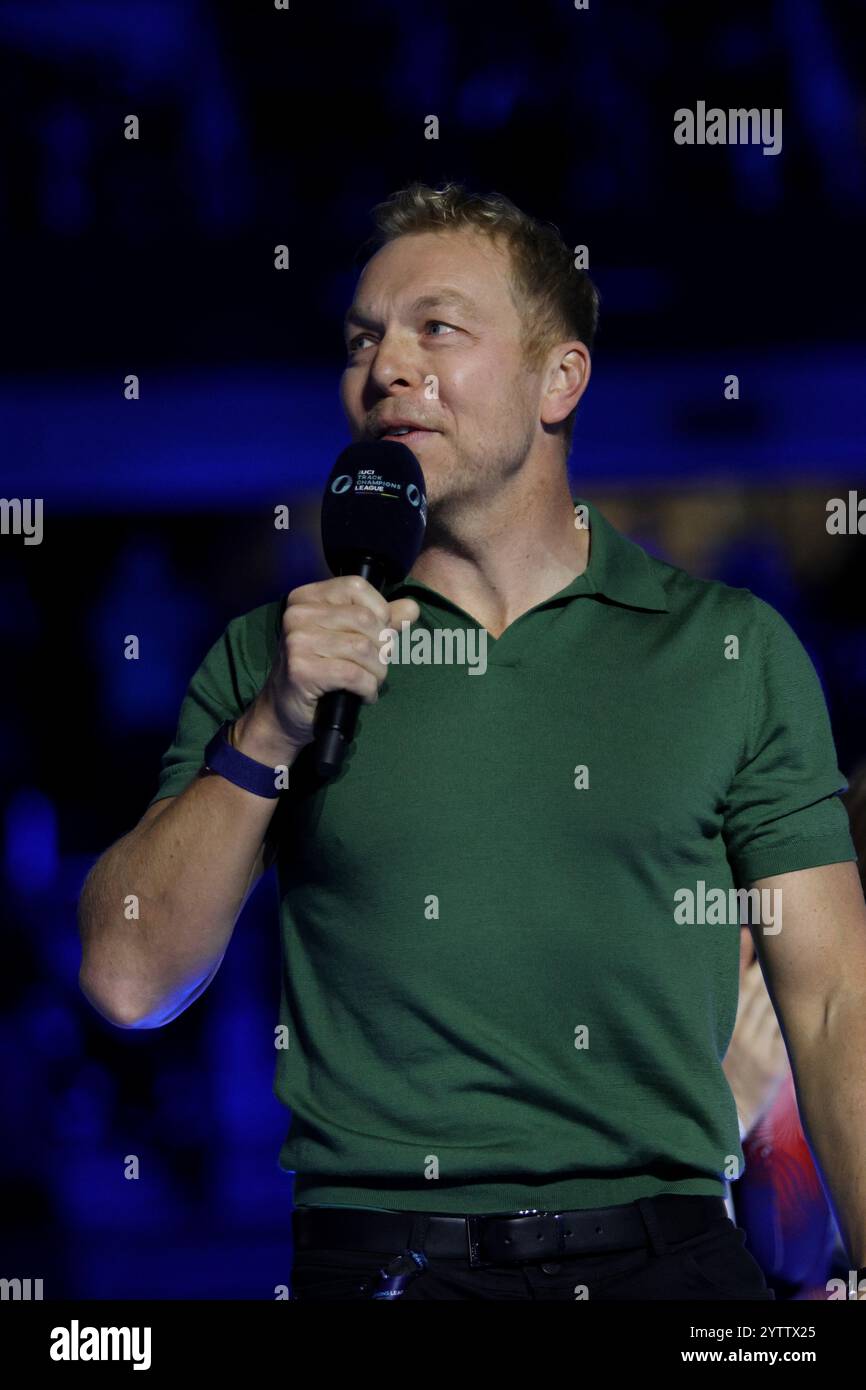 Chris burton london hi-res stock photography and images - Alamy