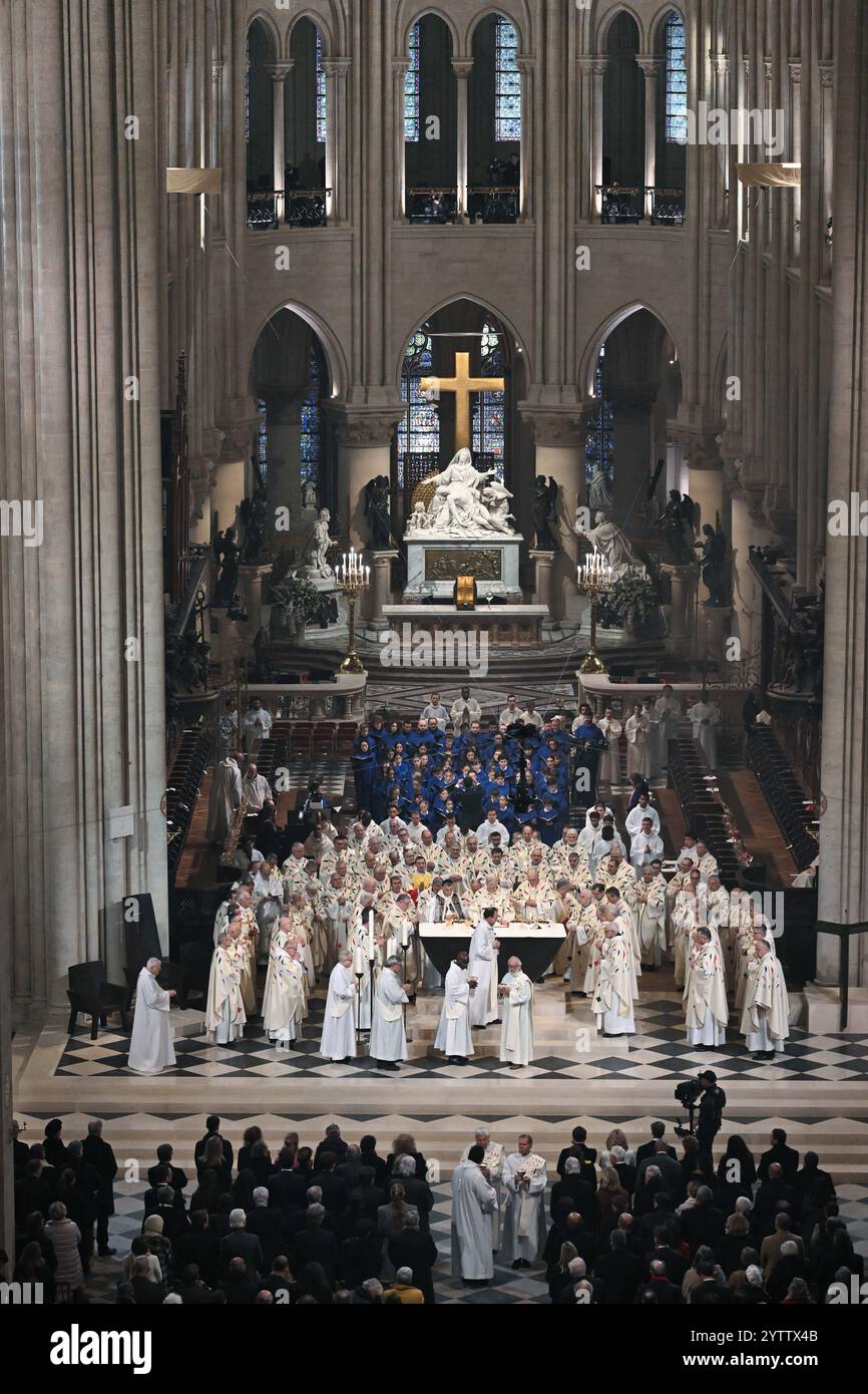 The Archbishop of Paris Laurent Ulrich during the first mass for the ...