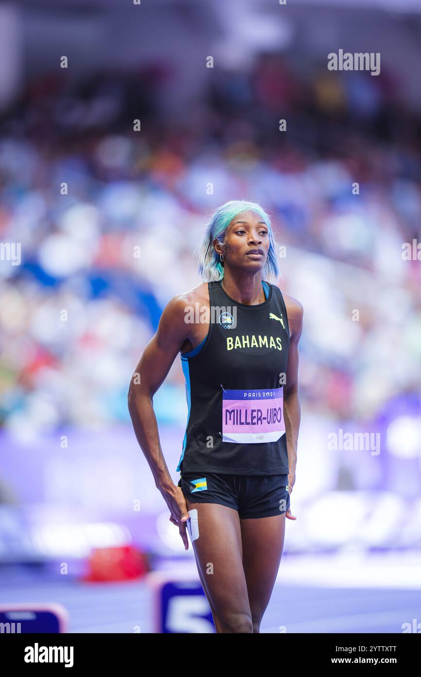 Shaunae Miller-Uibo participating in the 400 meters at the Paris 2024 ...