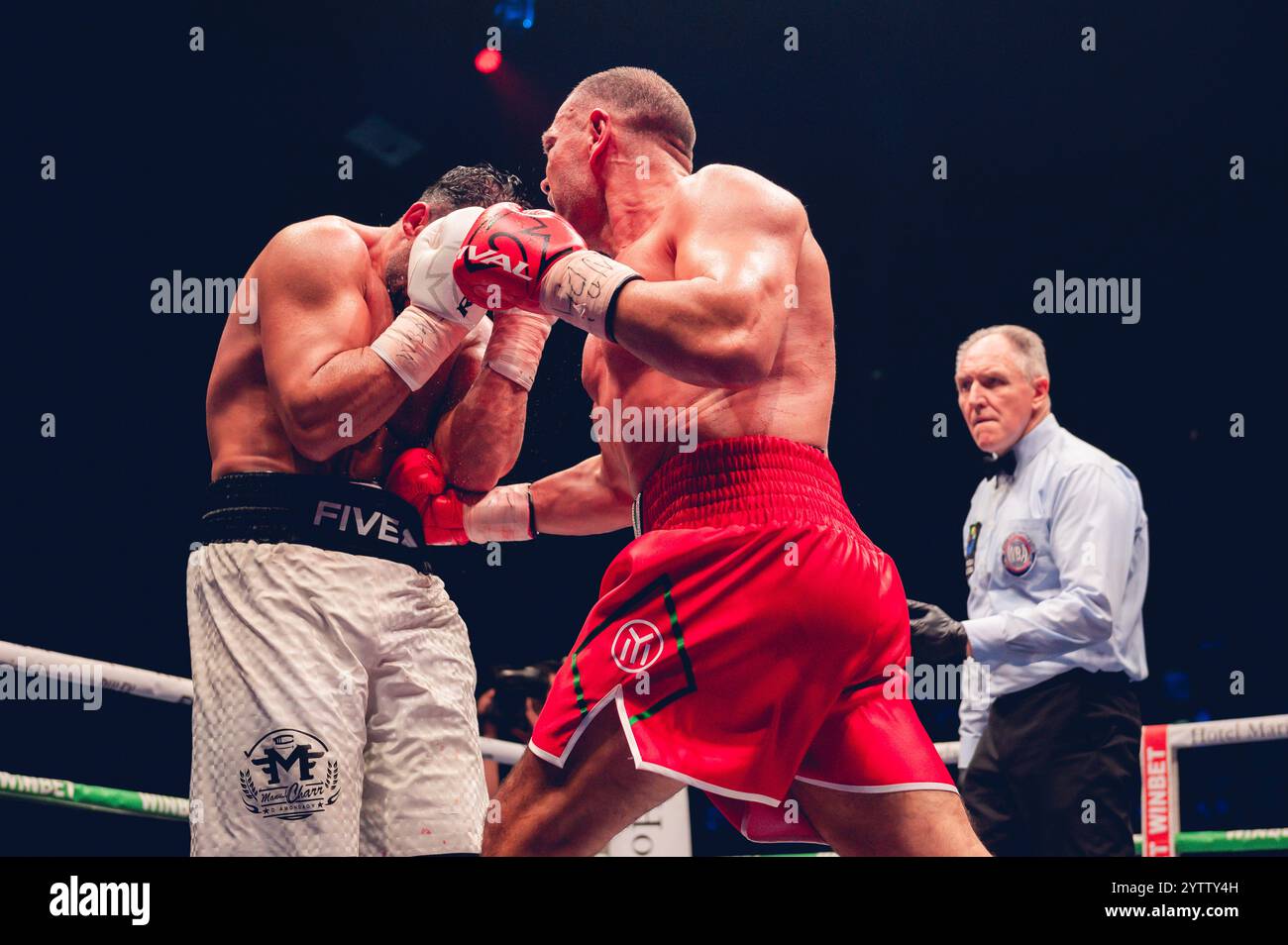 Sofia, Bulgaria. 08th Dec, 2024. Kubrat Pulev and Mahmoud Charr /Right ...