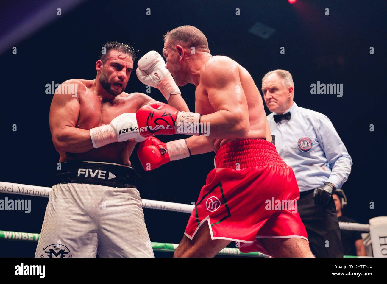 Sofia, Bulgaria. 08th Dec, 2024. Kubrat Pulev and Mahmoud Charr /Left ...