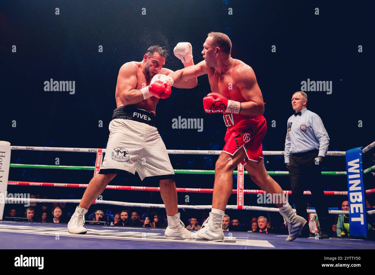 Sofia, Bulgaria. 08th Dec, 2024. Kubrat Pulev and Mahmoud Charr /Left ...