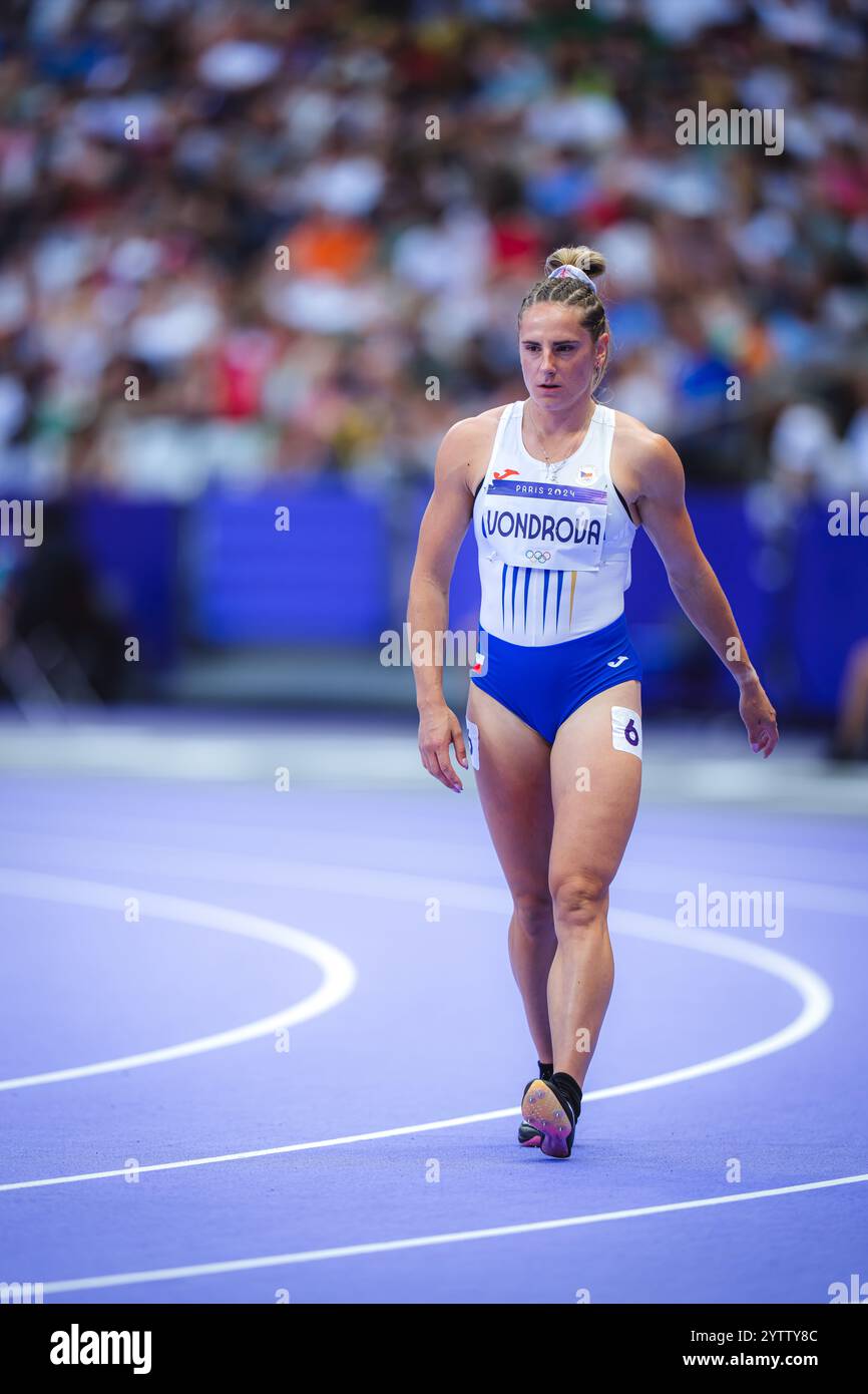 Lada Vondrová participating in the 400 meters at the Paris 2024 Olympic ...