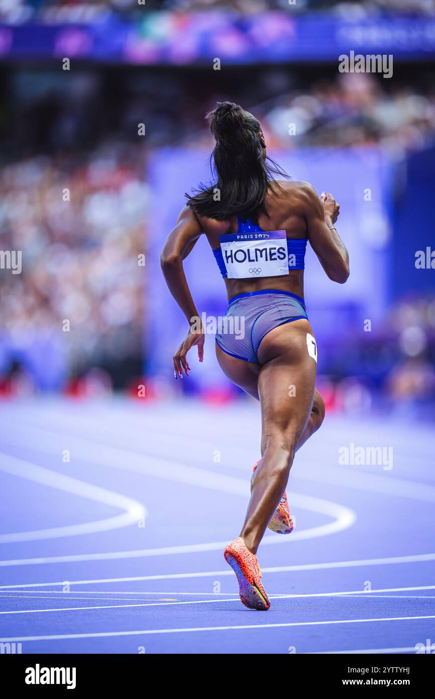 Alexis Holmes participating in the 400 meters at the Paris 2024 Olympic ...