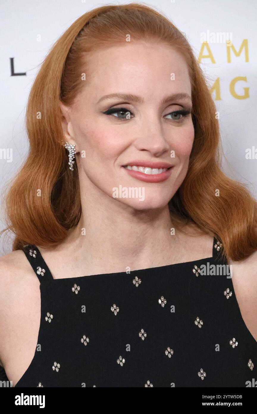 Roter teppich beverly hills hi-res stock photography and images - Alamy