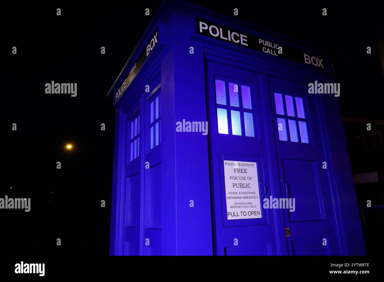 A Doctor Who Tardis replica on display at Inner Space Stations in York ...