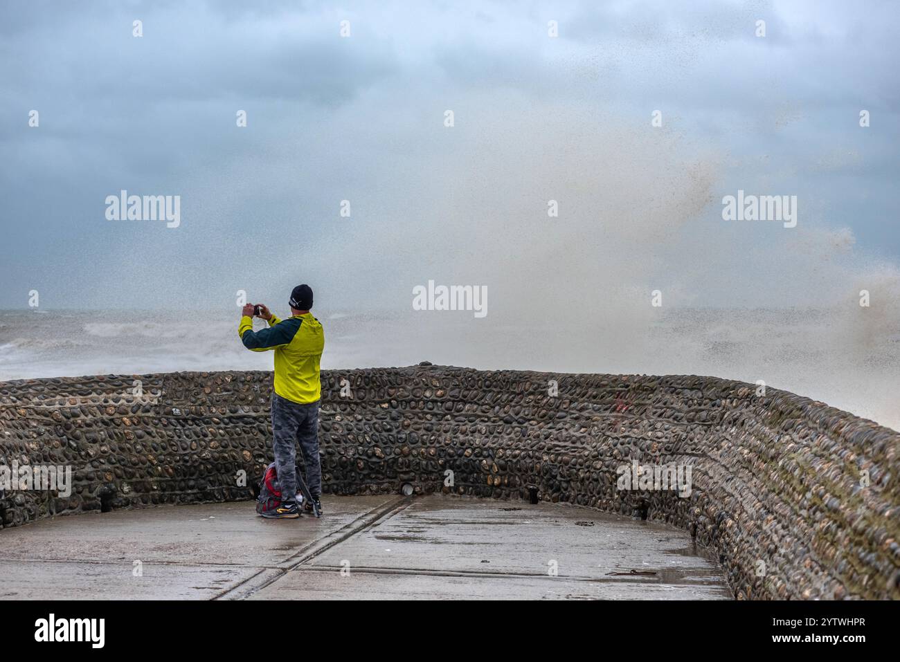 Brighton, December 7th 2024: Storm Darragh hits the beach at high tide ...