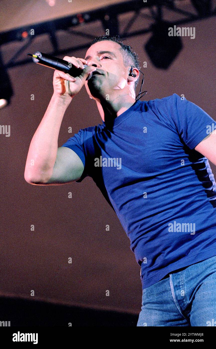 Milan Italy 05/05/2001 : Eros Ramazzotti,Italian singer, during the ...