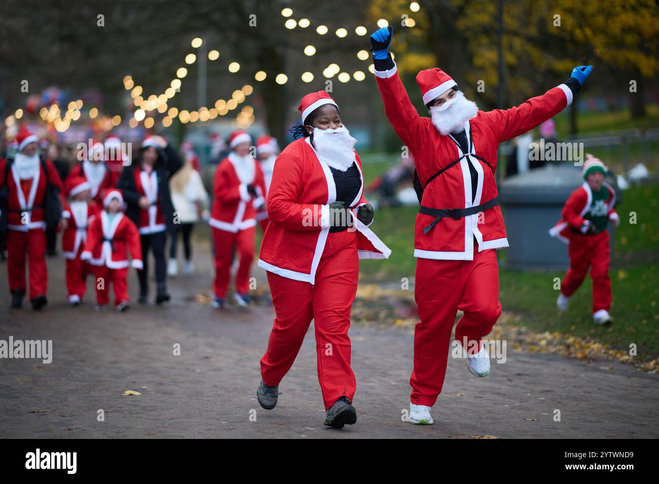 Edinburgh Scotland, UK 08 December 2024. The Edinburgh Santa Fun Run ...