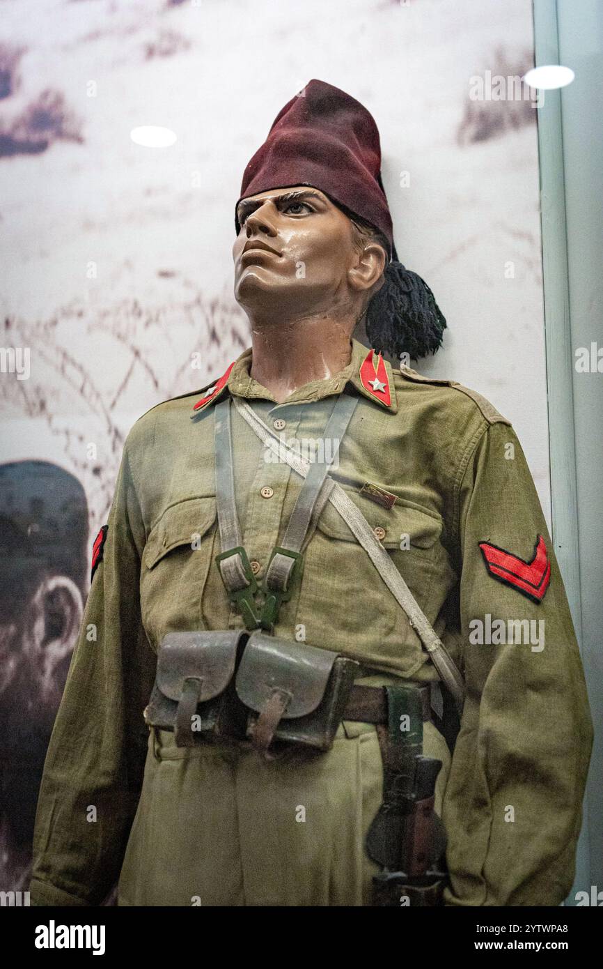 Italian uniforms hi-res stock photography and images - Alamy