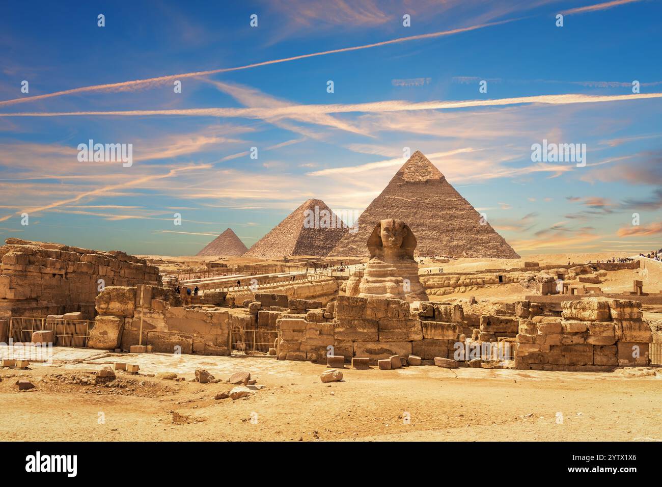 The Sphinx and the Piramids, famous Wonder of the World in the sands of ...