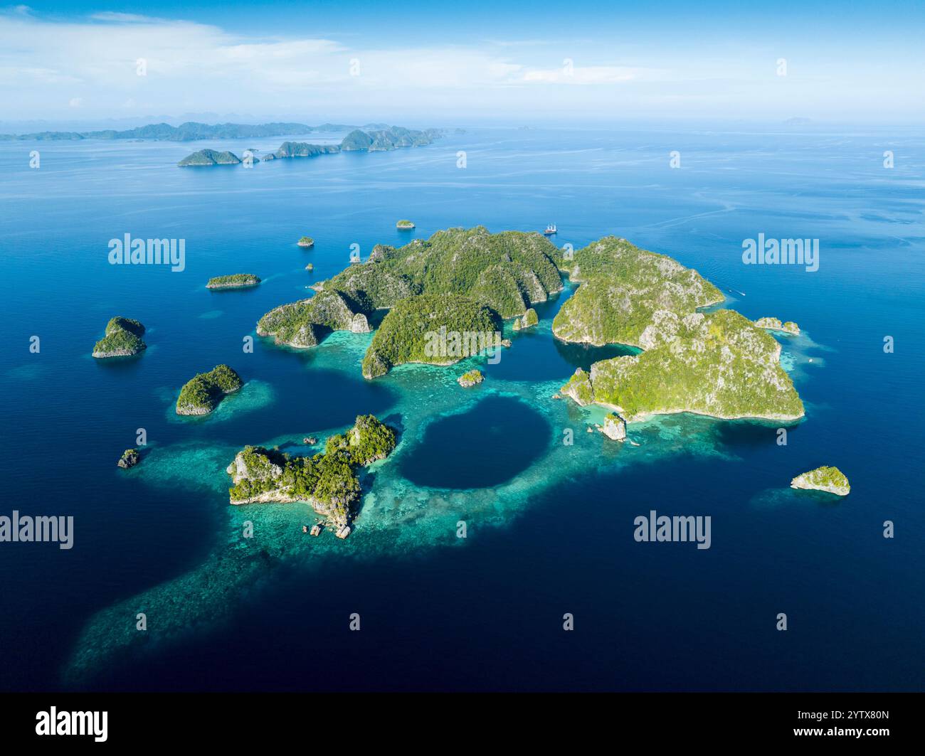 Pulau Wayil, Misool, Raja Ampat, Indonesia Stock Photo - Alamy