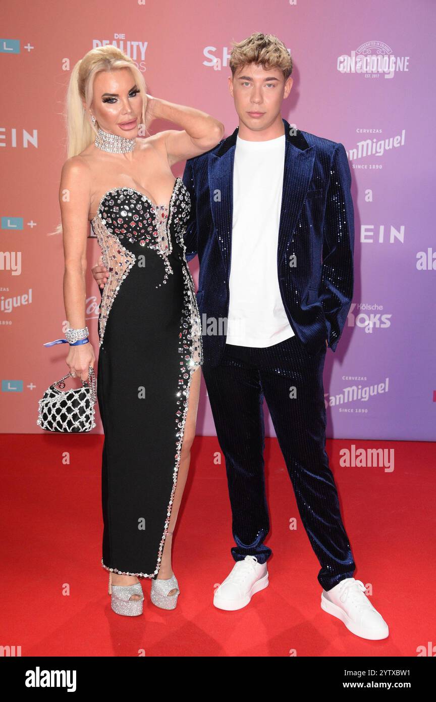 Tatjana Gsell mit Begleitung bei der Verleihung der Reality Awards 2024 ...