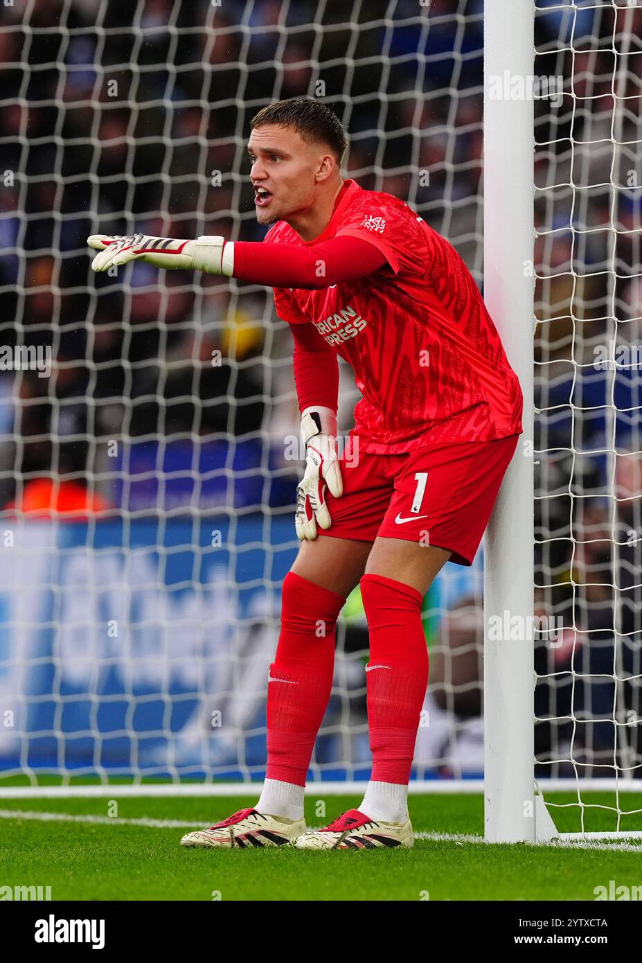 Brighton and Hove Albion goalkeeper Bart Verbruggen during the Premier ...