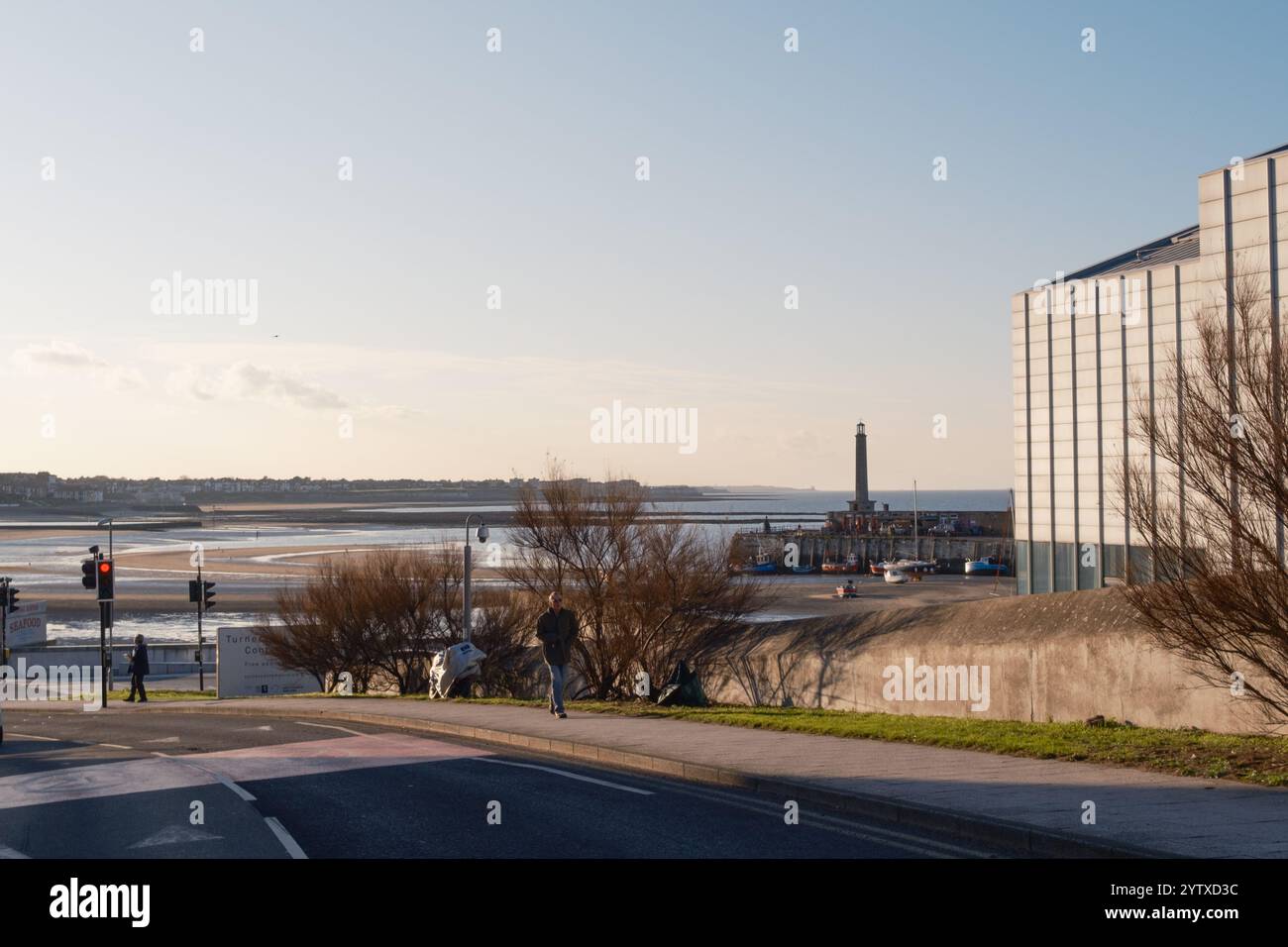 View looking down to Margate Beach/Sands & The Turner Contemporary ...