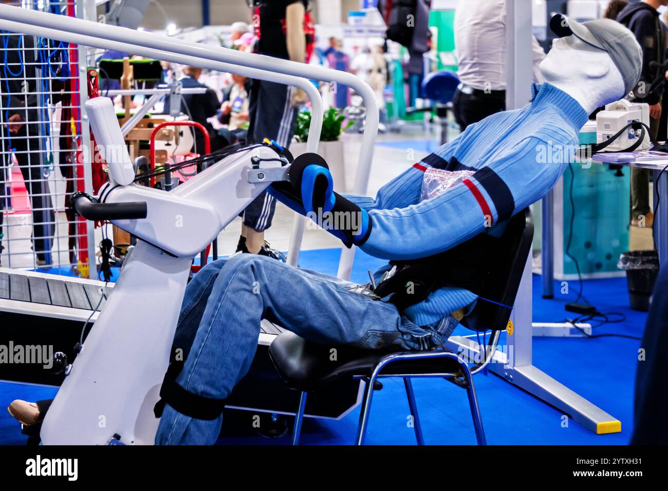 Continuous passive movement hi-res stock photography and images - Alamy